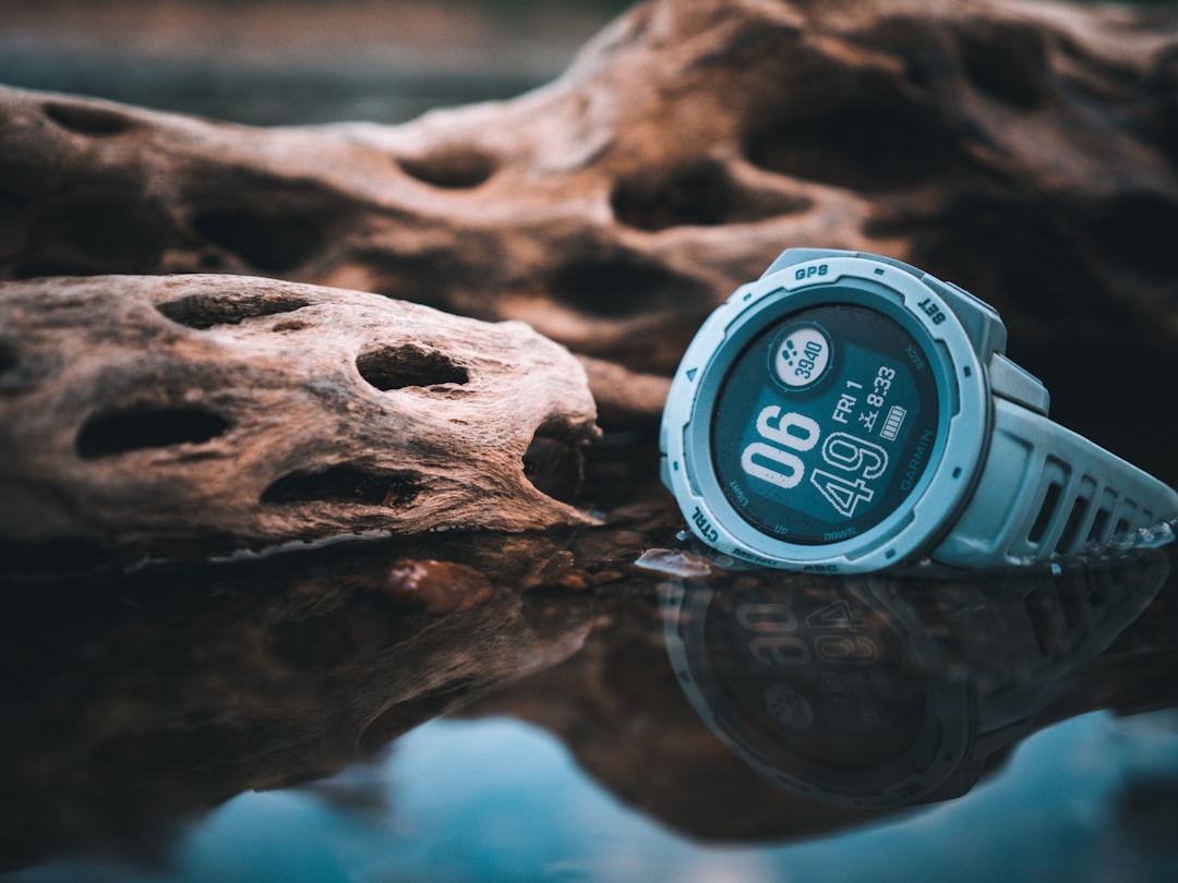 The Timeless Elegance of a Quartz Watch - Copper Clean US